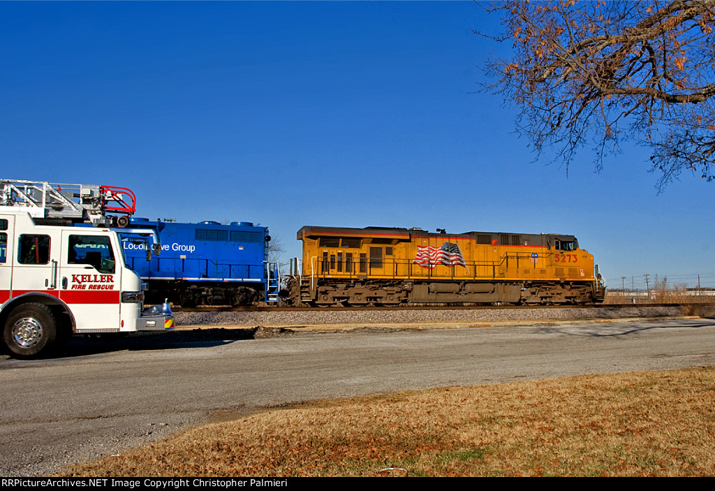 UP 5273 on UPRR MFWKC-11